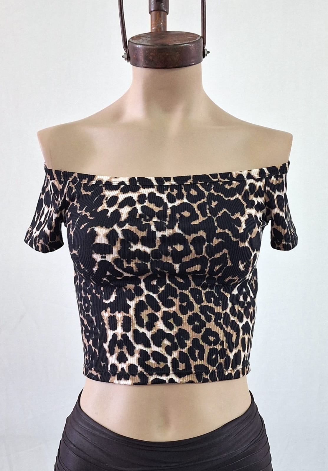 Top cuello bote animal print morley soft 2026 | Distrito Moda