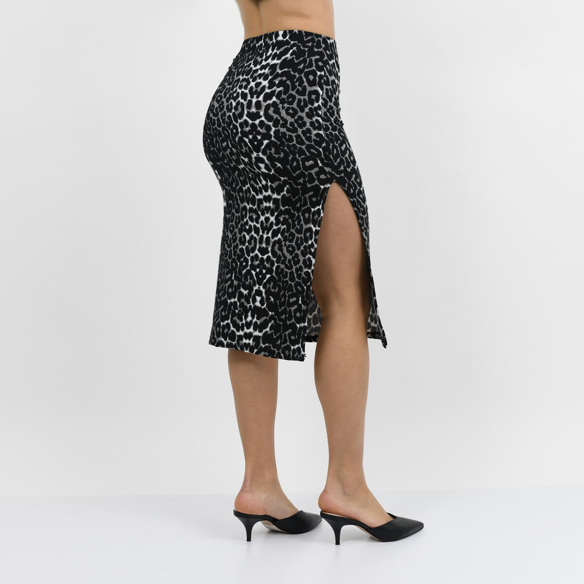 Pollera animal print con tajo costado morley 2026 | Distrito Moda