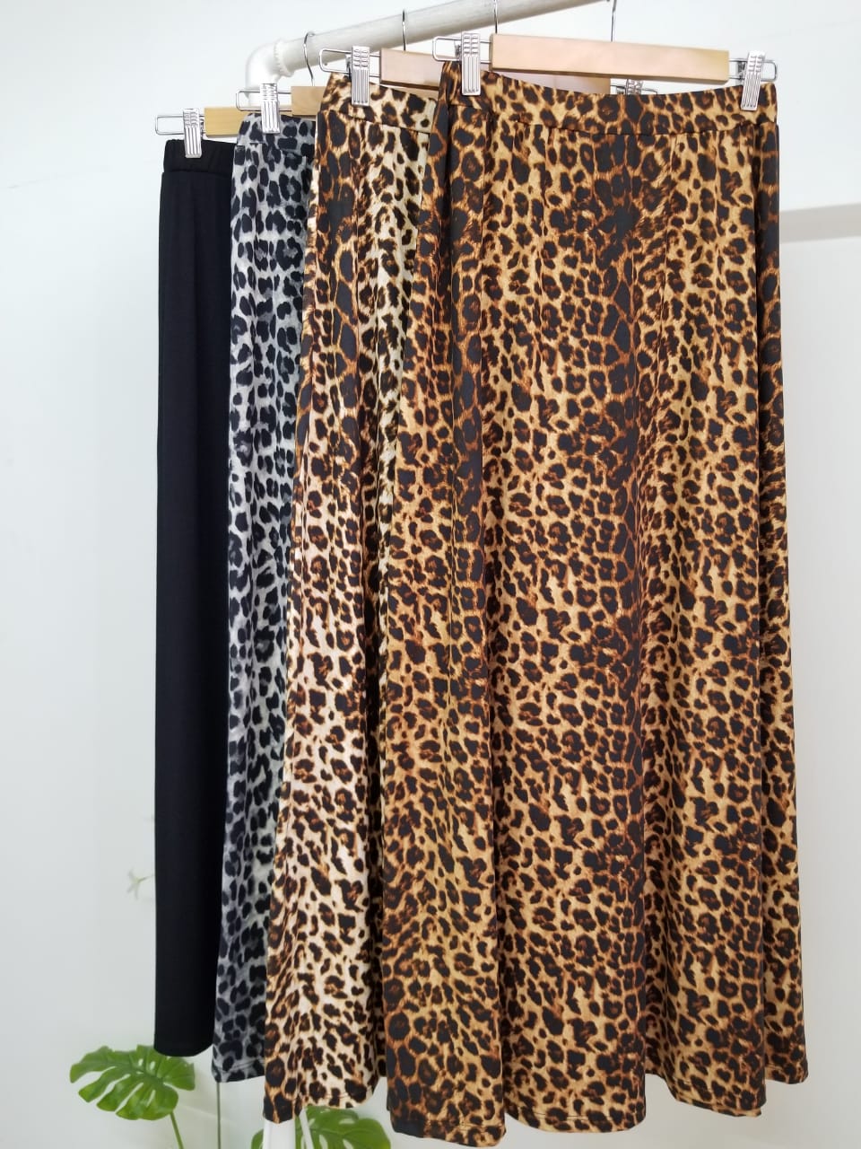Pollera animal print - evase lisa | Distrito Moda